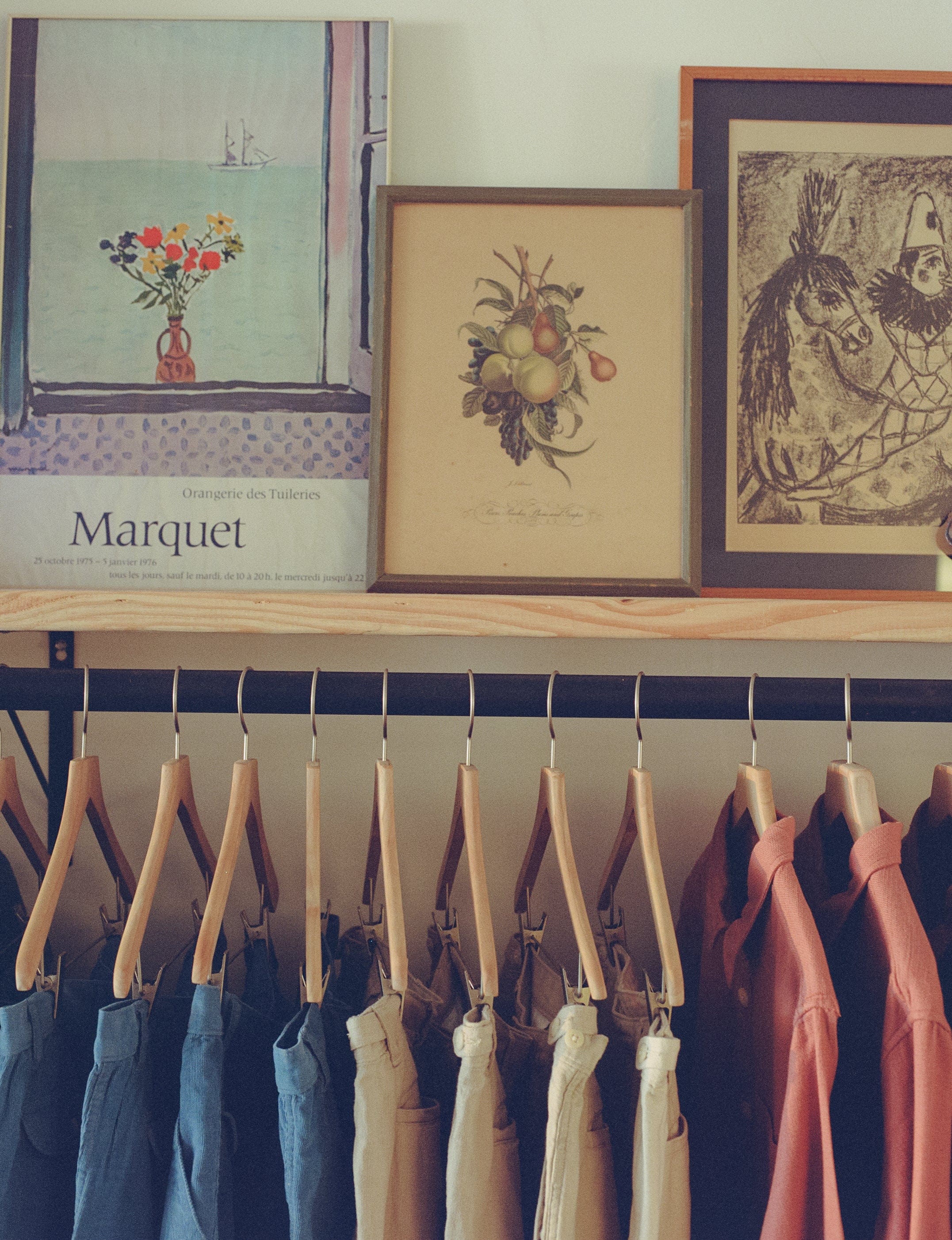 Visit US – Corridor